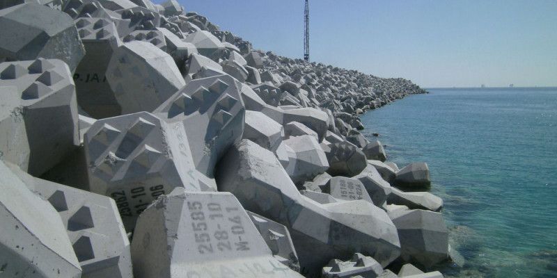 Upper Zakum oil field, artificial islands project North and West | CLI ...